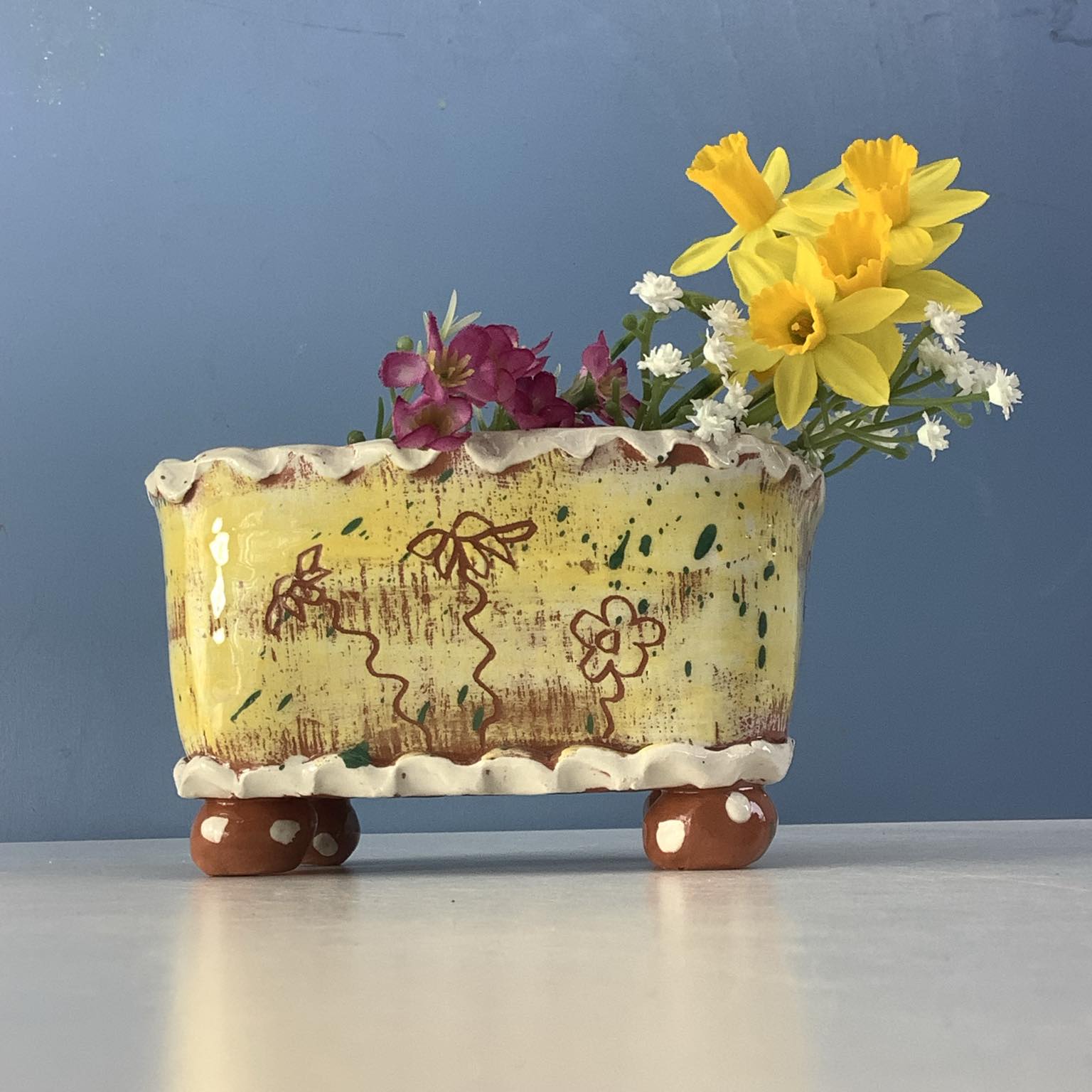 Fruit punnet in yellow with sgraffito meadow flowers. | Sarah Monk Ceramics